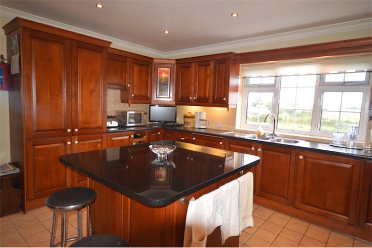 Mayo Paradise Possible - Western Ireland > Property > Claddagh House